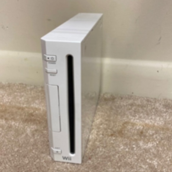 Nintendo | Video Games & Consoles | Wii Original White With All Cords ...